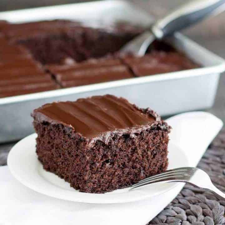 Chokoladekage Hurtig Og Nem Opskrift P Svampet Chokolade Kage Chokoladekage Hurtig Og Nem Opskrift P Svampet Chokolade Kage